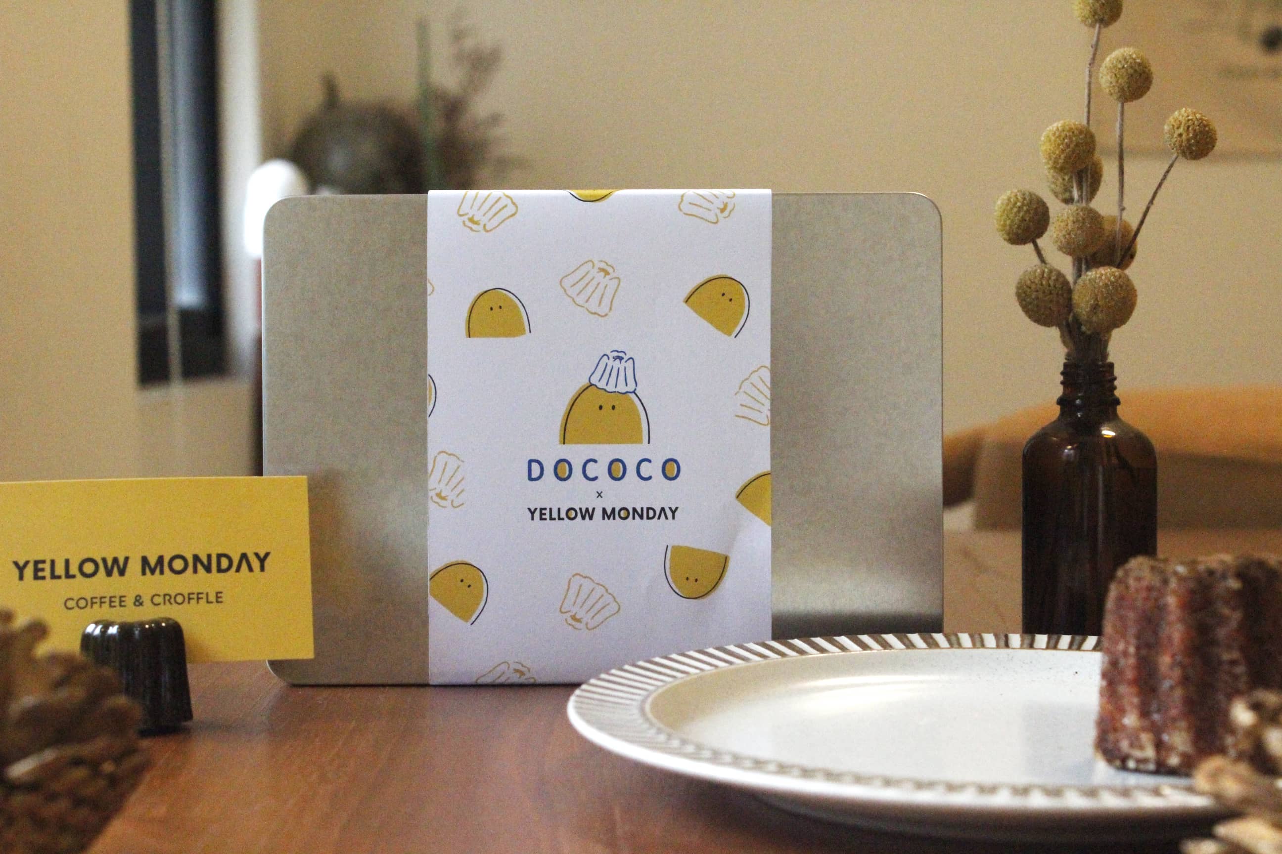 【聯名企劃】逗可可 x Yellow Monday《可頌露 Cronele》首波療癒聯名 - Yellow Monday 黃色星期一